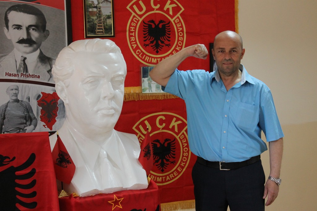 Kosovo’s Hoxha Fans Still Fly the Flag of Revolution - Prishtina ...