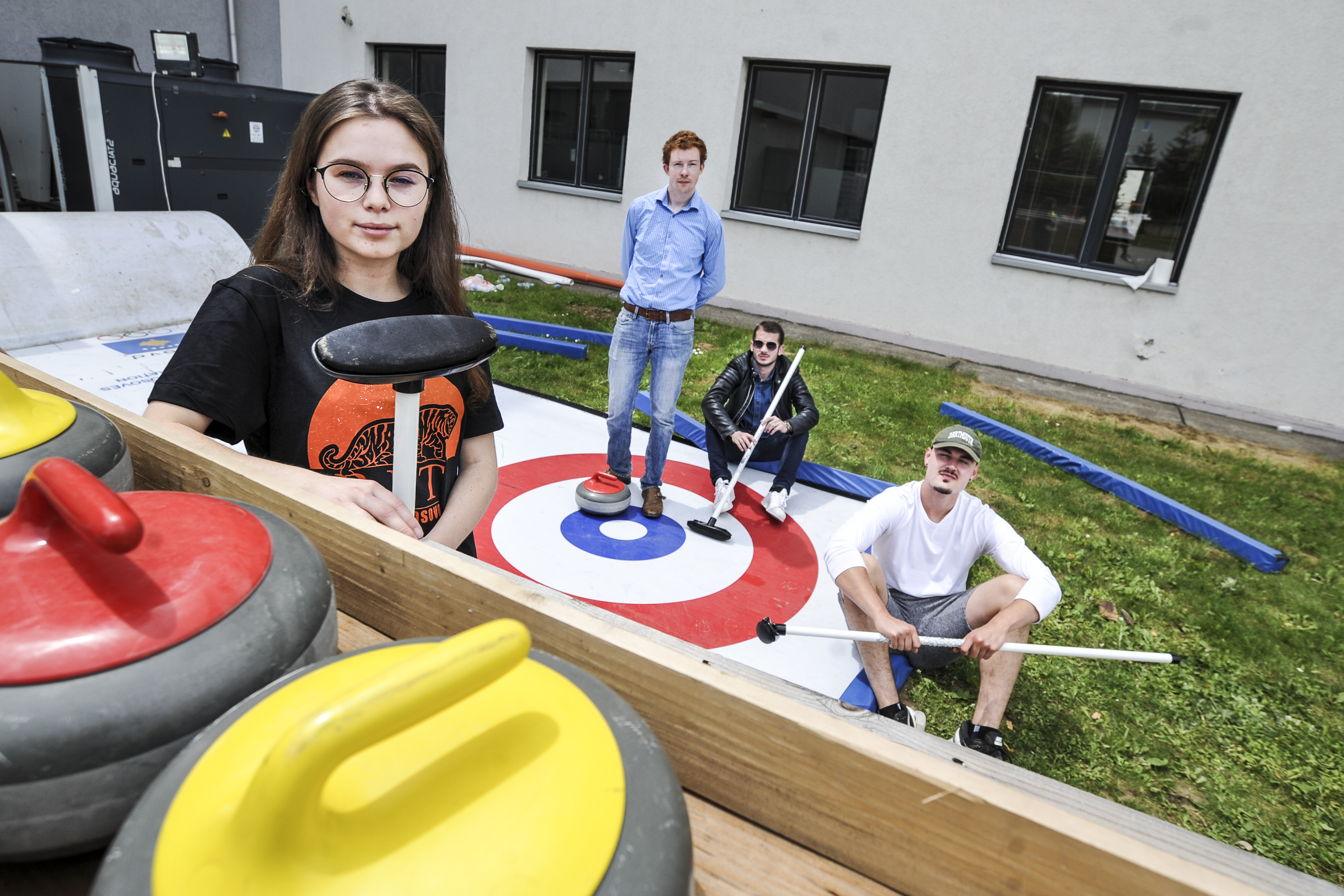 Sports-mad Kosovo leaves curling in the shade - Prishtina Insight ...