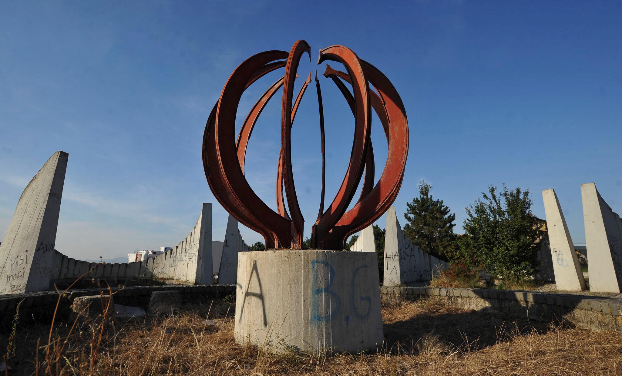 Prishtina’s Yugoslav monuments remain in limbo - Prishtina Insight ...