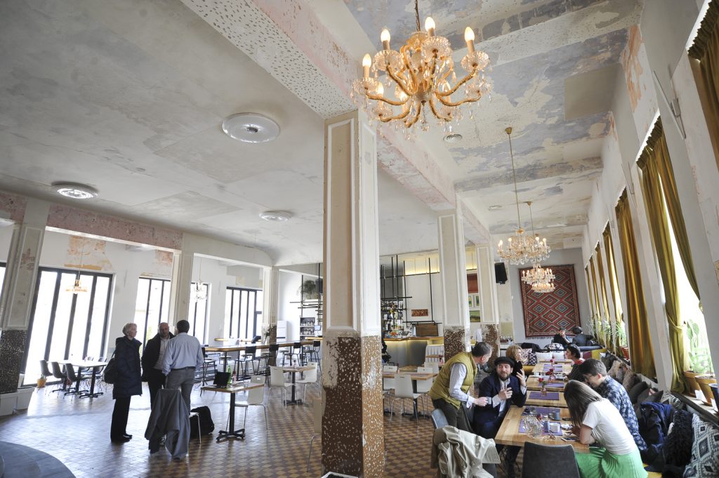 1960s workers’ canteen reopens to fill Prishtina stomachs - Prishtina ...