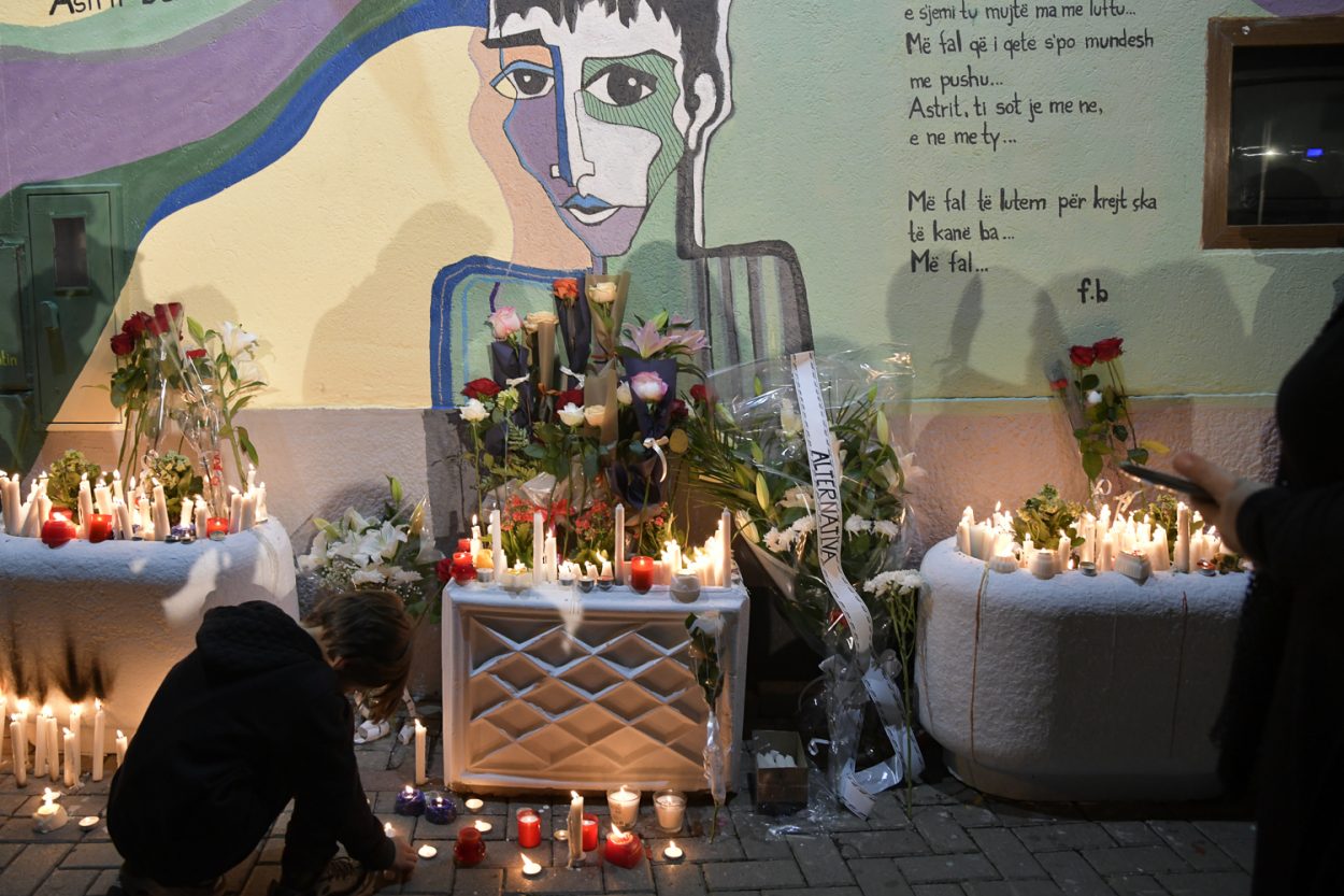 Exhibition weaves new narratives into the art of plis making ...