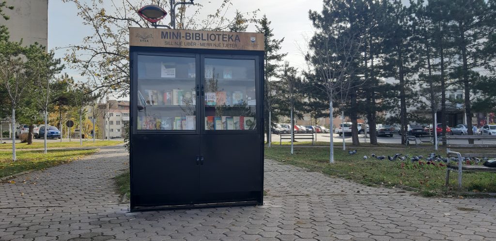 Outdoor mini-libraries open across Prishtina neighborhoods - Prishtina ...