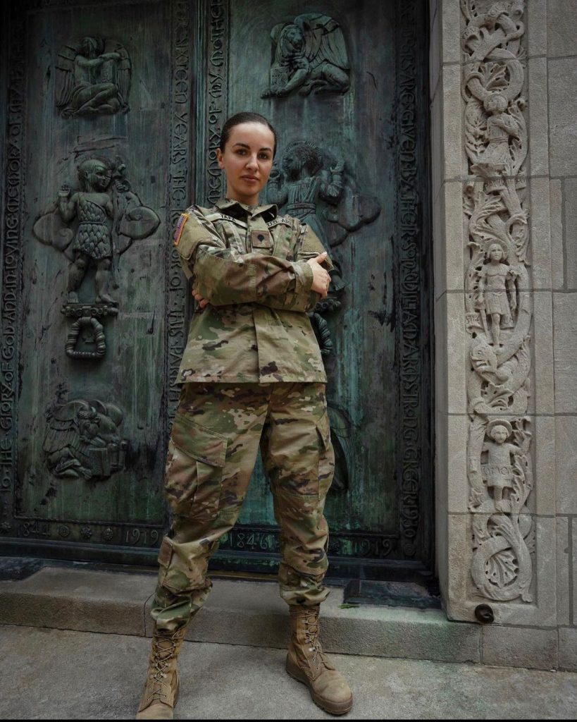 Daughter of Kosovo Martyr Joins US Army - Prishtina Insight Prishtina ...