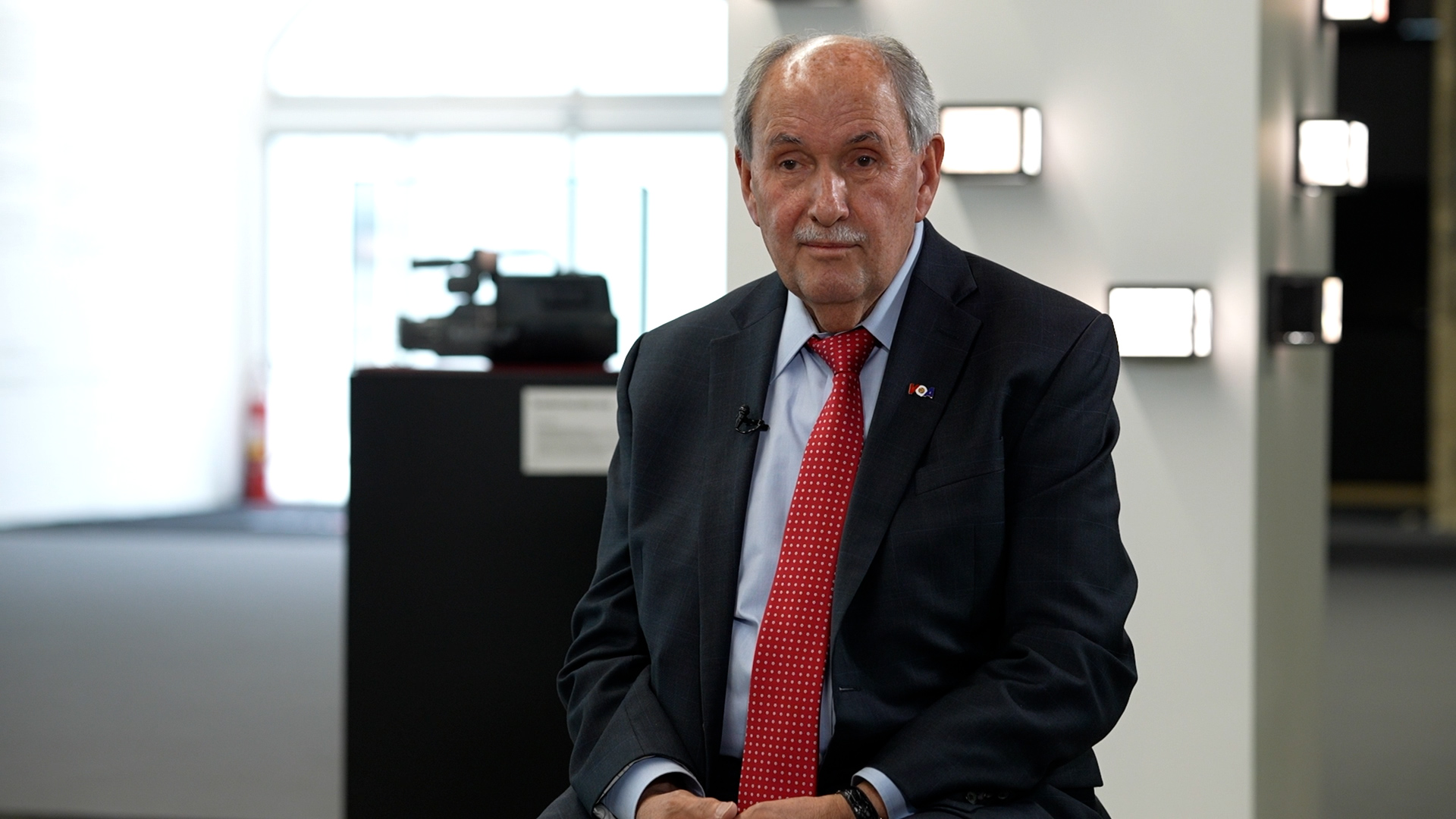 Kosovo’s 90s Turmoil : Elez Biberaj Recounts Key Interviews in VOA ...